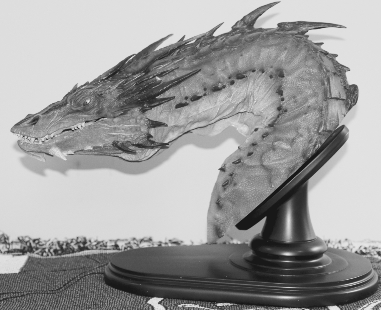 Weta's Smaug the Terrible Bust - Benjamin Sumner's Website