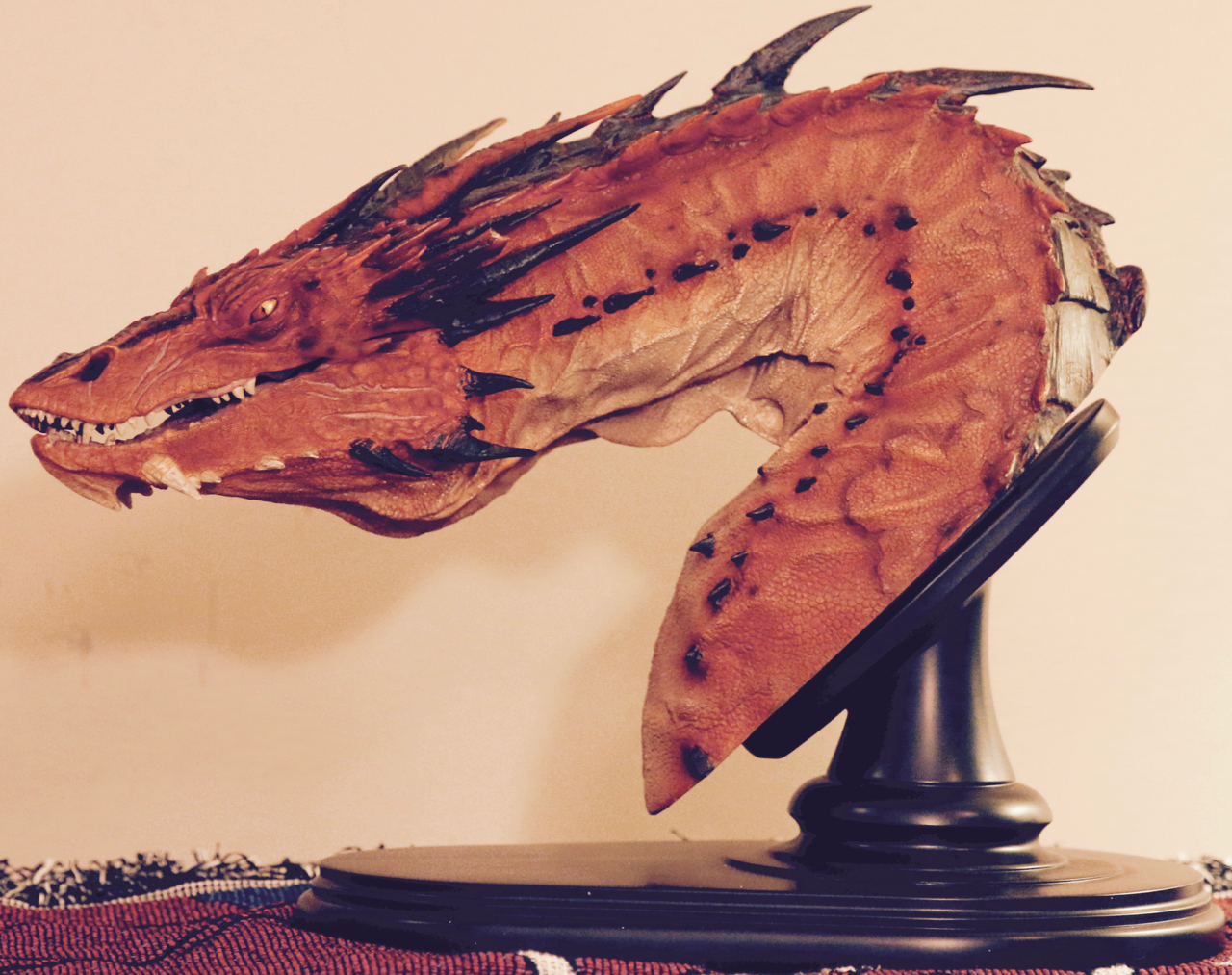 Weta's Smaug the Terrible Bust - Benjamin Sumner's Website