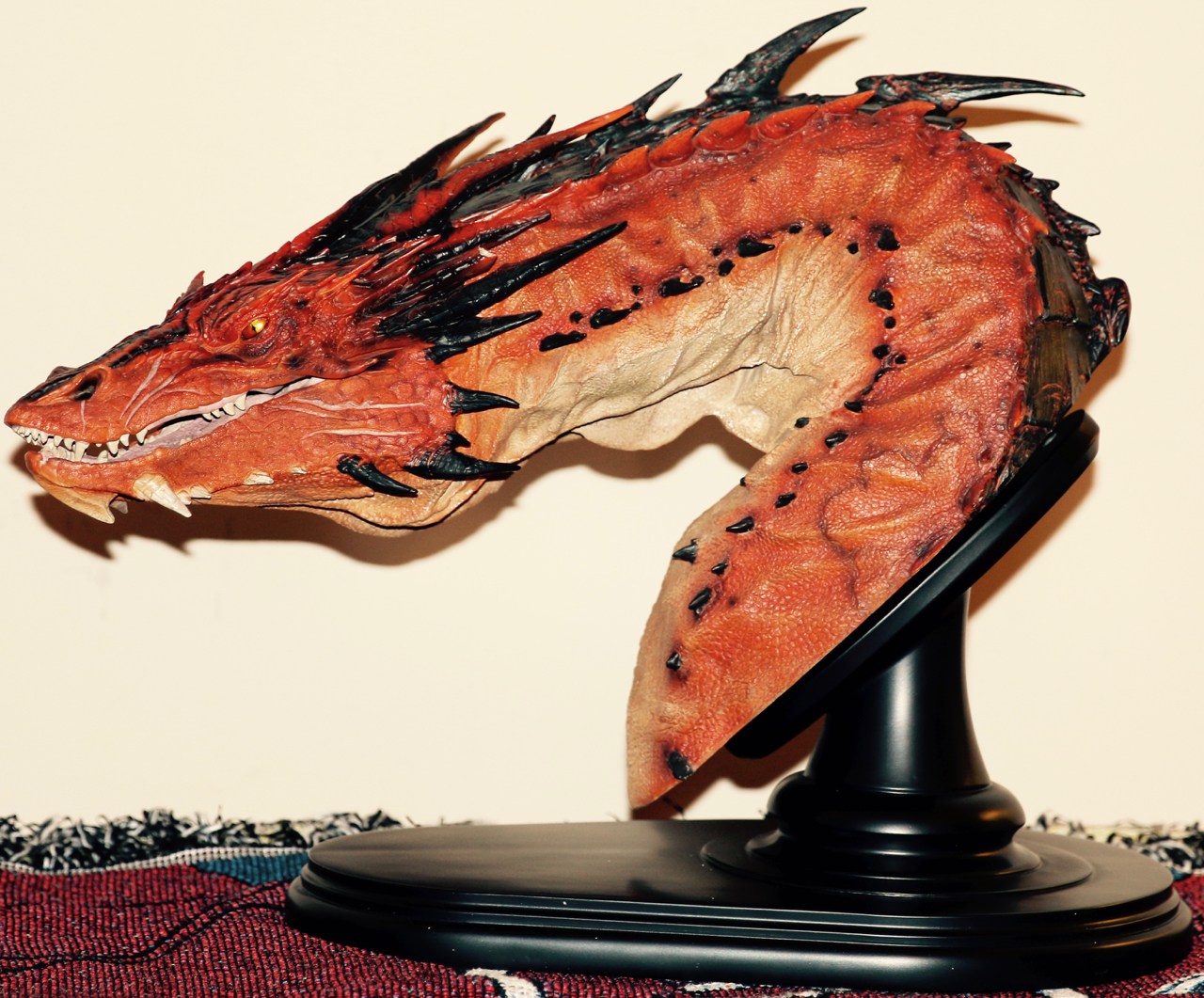 Weta's Smaug the Terrible Bust - Benjamin Sumner's Website